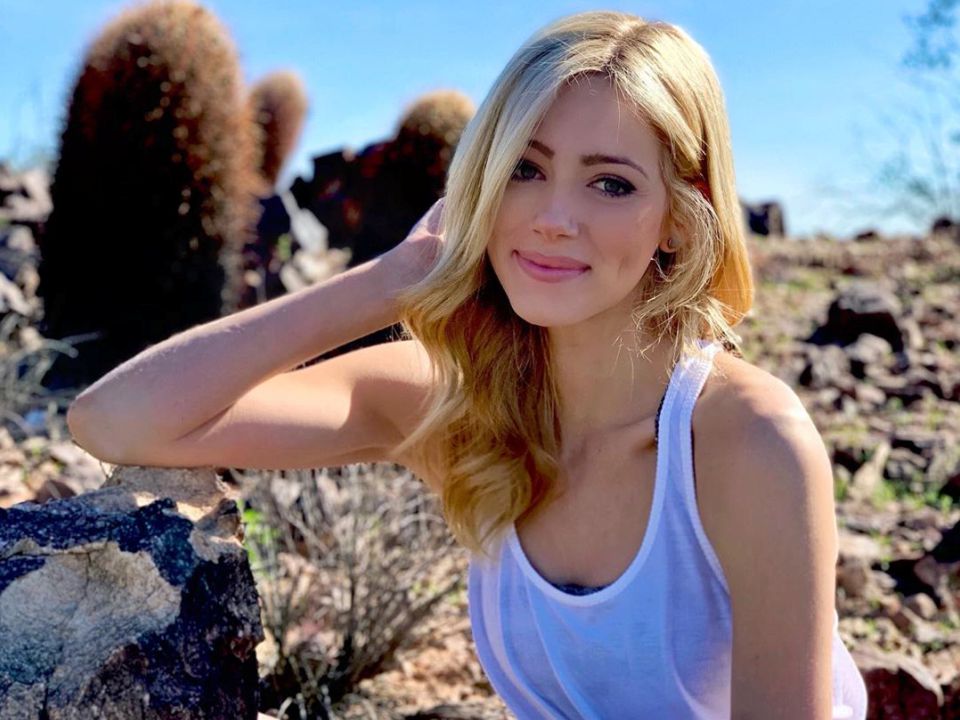 Abby Hornacek 2022 Wiki Bio Age Net Worth Fox News Right Eye Height